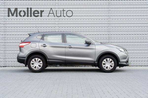 Pelēks Nissan Qashqai 2015 Mārupe, ar dzinēja tilpumu 1.20 L un nobraukumu 137 tūkst. km par 5650 €, foto 5 vietnē AUTOMOTO.COM.LV