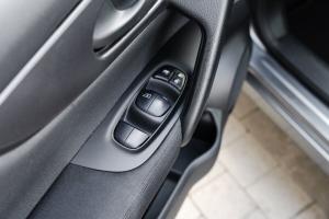 Grey Nissan Qashqai 2015 in Marupe, with an engine capacity of 1.20 L and mileage of 137 thousand km for 5650 €, photo 8 on AUTOMOTO.COM.LV