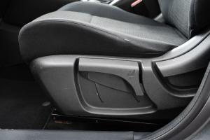 Grey Nissan Qashqai 2015 in Marupe, with an engine capacity of 1.20 L and mileage of 137 thousand km for 5650 €, photo 9 on AUTOMOTO.COM.LV