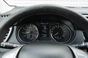 Grey Nissan Qashqai 2015 in Marupe, with an engine capacity of 1.20 L and mileage of 137 thousand km for 5650 €, photo 11 on AUTOMOTO.COM.LV