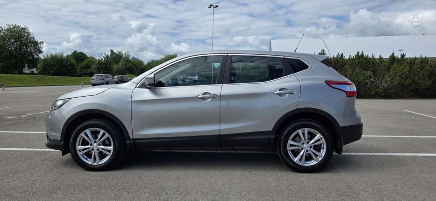 Grey Nissan Qashqai 2015 in Siauliai, with an engine capacity of 1.20 L and mileage of 97 thousand km for 8800 €, photo 8 on AUTOMOTO.COM.LV