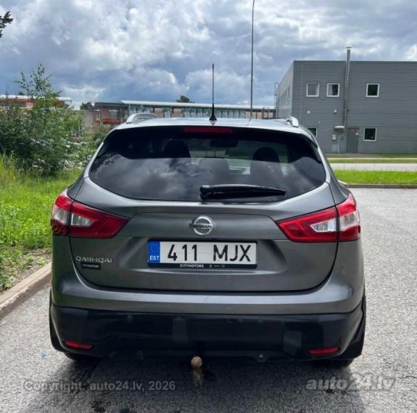 Grey Nissan Qashqai 2015 in Tallinn, with an engine capacity of 1.20 L and mileage of 176 thousand km for 5950 €, photo 4 on AUTOMOTO.COM.LV
