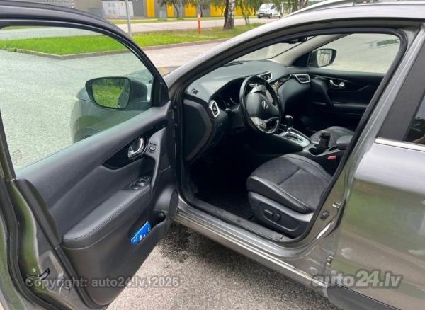 Grey Nissan Qashqai 2015 in Tallinn, with an engine capacity of 1.20 L and mileage of 176 thousand km for 5950 €, photo 9 on AUTOMOTO.COM.LV