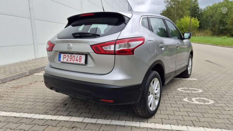 Grey Nissan Qashqai 2015 in Kaunas, with an engine capacity of 1.20 L and mileage of 166 thousand km for 6350 €, photo 9 on AUTOMOTO.COM.LV