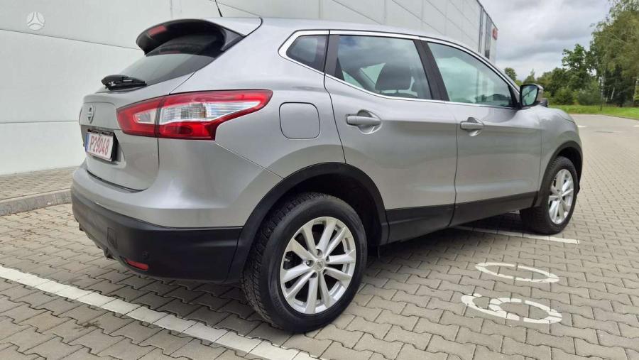 Grey Nissan Qashqai 2015 in Kaunas, with an engine capacity of 1.20 L and mileage of 166 thousand km for 6350 €, photo 10 on AUTOMOTO.COM.LV