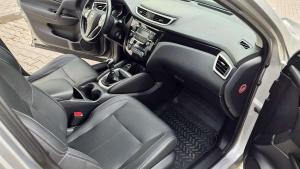 Grey Nissan Qashqai 2015 in Kaunas, with an engine capacity of 1.20 L and mileage of 166 thousand km for 6350 €, photo 14 on AUTOMOTO.COM.LV