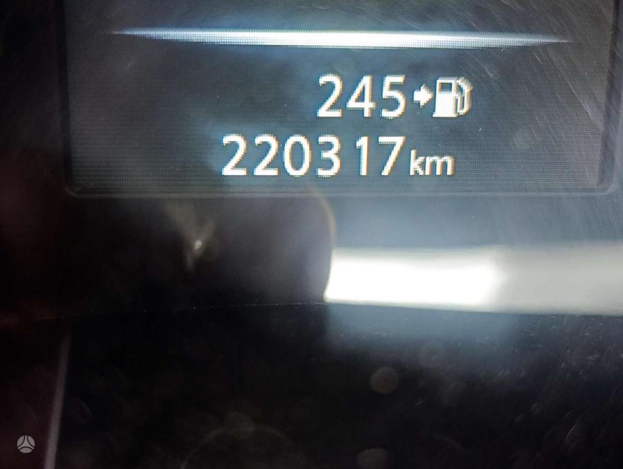 Grey Nissan Qashqai 2015 in Alytus, with an engine capacity of 1.46 L and mileage of 220 thousand km for 6600 €, photo 12 on AUTOMOTO.COM.LV