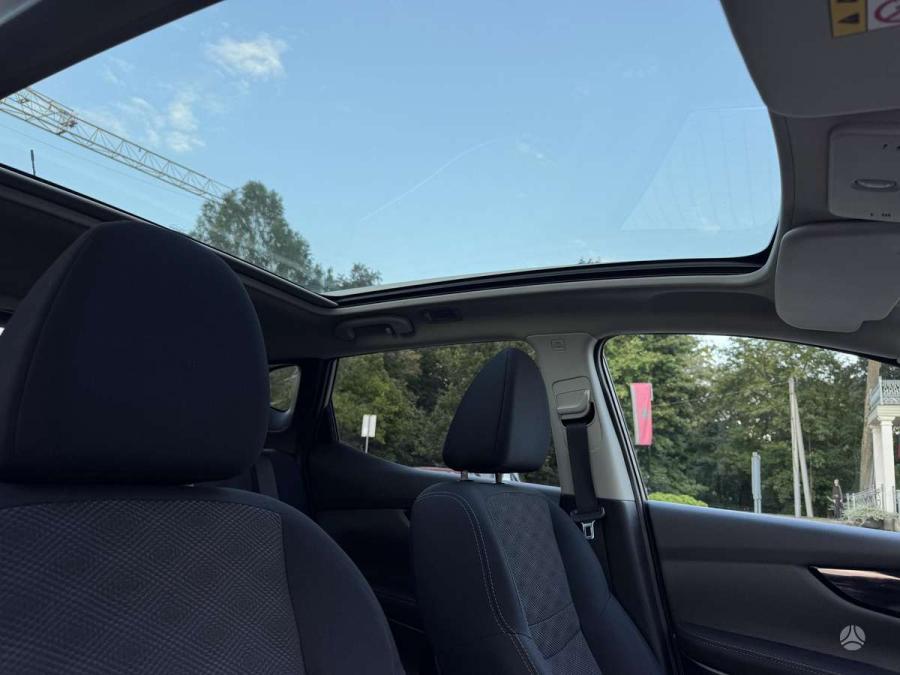 Pelēks Nissan Qashqai 2015 Viļņa, ar dzinēja tilpumu 1.50 L un nobraukumu 165 tūkst. km par 8250 €, foto 23 vietnē AUTOMOTO.COM.LV