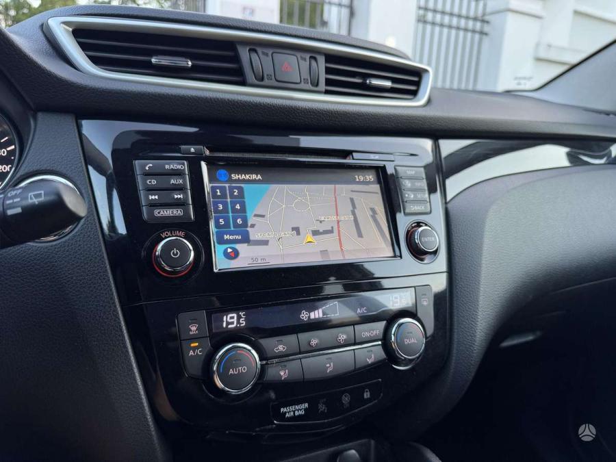 Pelēks Nissan Qashqai 2015 Viļņa, ar dzinēja tilpumu 1.50 L un nobraukumu 165 tūkst. km par 8250 €, foto 25 vietnē AUTOMOTO.COM.LV