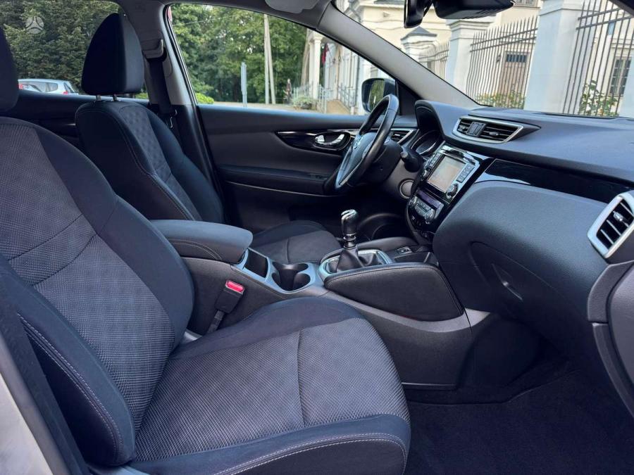 Pelēks Nissan Qashqai 2015 Viļņa, ar dzinēja tilpumu 1.50 L un nobraukumu 165 tūkst. km par 8250 €, foto 34 vietnē AUTOMOTO.COM.LV