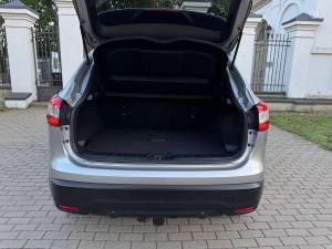 Pelēks Nissan Qashqai 2015 Viļņa, ar dzinēja tilpumu 1.50 L un nobraukumu 165 tūkst. km par 8250 €, foto 37 vietnē AUTOMOTO.COM.LV