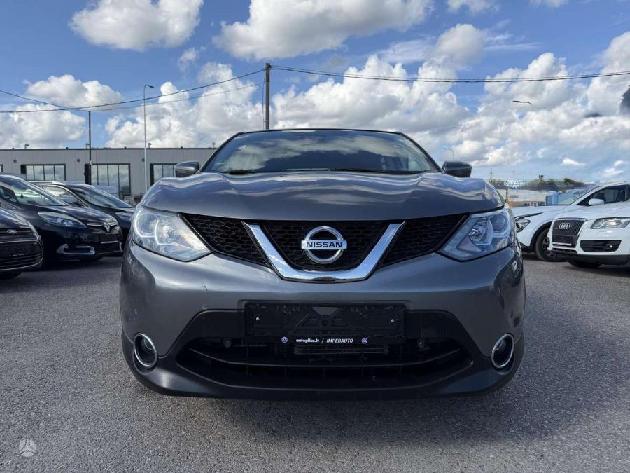 Grey Nissan Qashqai 2015 in Kaunas, with an engine capacity of 1.60 L and mileage of 140 thousand km for 9500 €, photo 21 on AUTOMOTO.COM.LV