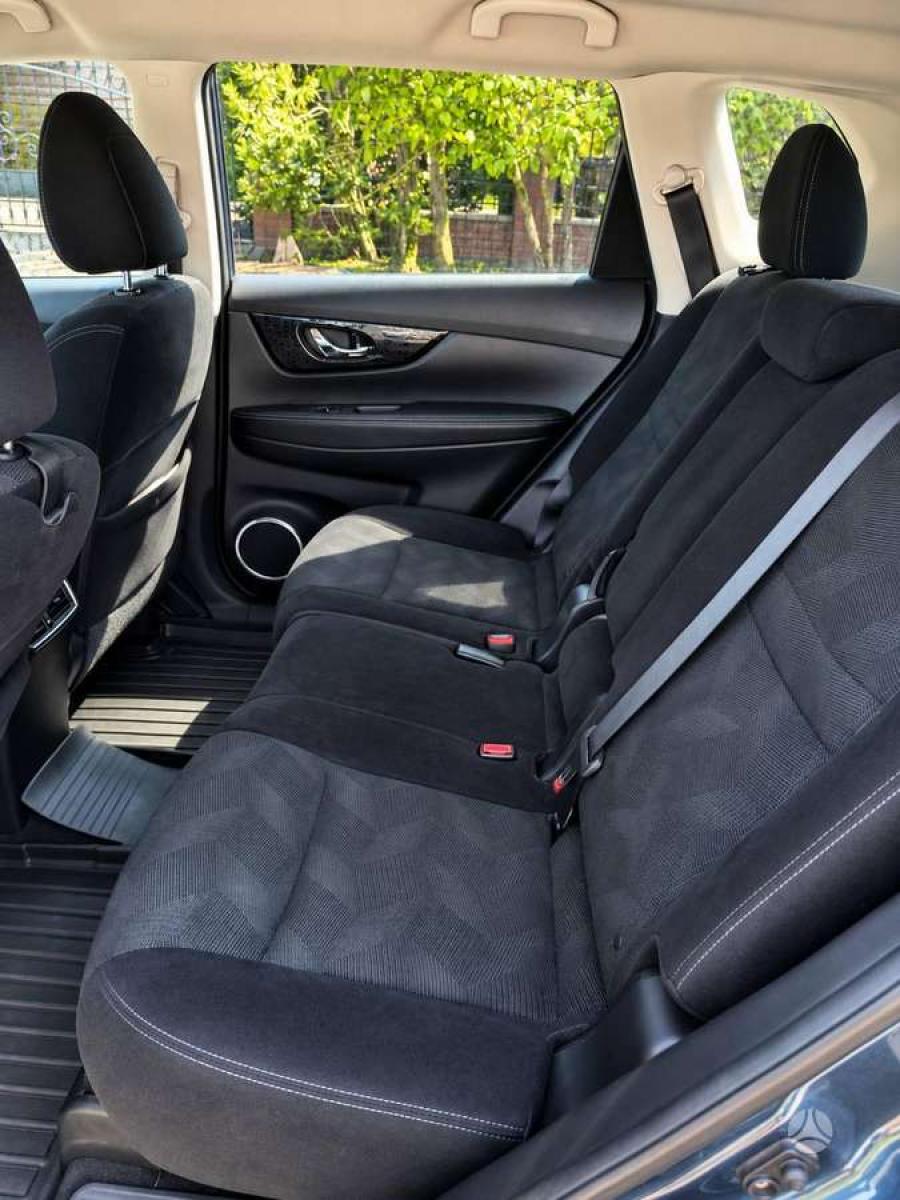 Pelēks Nissan Qashqai 2015 Klaipėda, ar dzinēja tilpumu 2.50 L un nobraukumu 154 tūkst. km par 8450 €, foto 11 vietnē AUTOMOTO.COM.LV