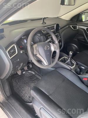 Grey Nissan Qashqai 2015 in Riga, with an engine capacity of 1.20 L and mileage of 125 thousand km for 6200 €, photo 8 on AUTOMOTO.COM.LV