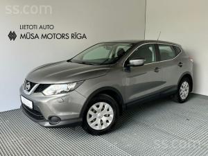Grey Nissan Qashqai 2016 in Riga, with an engine capacity of 1.20 L and mileage of 162 thousand km for 7400 €, photo 1 on AUTOMOTO.COM.LV