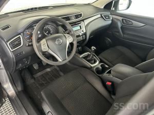 Grey Nissan Qashqai 2016 in Riga, with an engine capacity of 1.20 L and mileage of 162 thousand km for 7400 €, photo 5 on AUTOMOTO.COM.LV