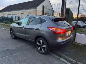 Grey Nissan Qashqai 2016 in Taurage, with an engine capacity of 1.46 L and mileage of 220 thousand km for 8700 €, photo 3 on AUTOMOTO.COM.LV