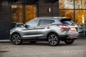 Grey Nissan Qashqai 2016 in Jelgava, with an engine capacity of 1.60 L and mileage of 237 thousand km for 11290 €, photo 11 on AUTOMOTO.COM.LV
