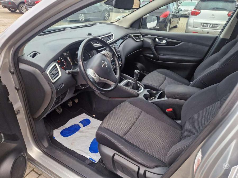 Pelēks Nissan Qashqai 2016 Tauragė, ar dzinēja tilpumu 1.20 L un nobraukumu 150 tūkst. km par 5400 €, foto 12 vietnē AUTOMOTO.COM.LV