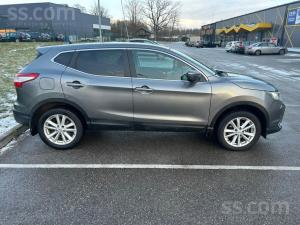 Pelēks Nissan Qashqai 2016 Jelgava, ar dzinēja tilpumu 1.60 L un nobraukumu 274 tūkst. km par 8000 €, foto 2 vietnē AUTOMOTO.COM.LV