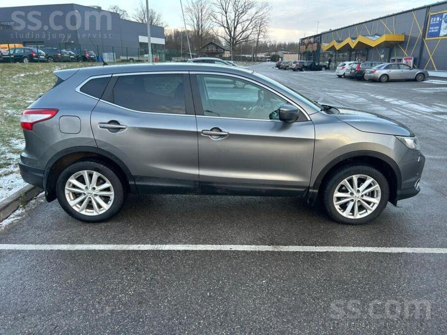 Pelēks Nissan Qashqai 2016 Jelgava, ar dzinēja tilpumu 1.60 L un nobraukumu 274 tūkst. km par 8000 €, foto 2 vietnē AUTOMOTO.COM.LV