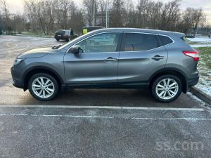 Pelēks Nissan Qashqai 2016 Jelgava, ar dzinēja tilpumu 1.60 L un nobraukumu 274 tūkst. km par 8000 €, foto 3 vietnē AUTOMOTO.COM.LV