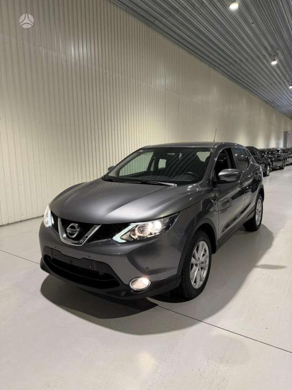 Pelēks Nissan Qashqai 2016 Šauļi, ar dzinēja tilpumu 1.60 L un nobraukumu 108 tūkst. km par 9500 €, foto 1 vietnē AUTOMOTO.COM.LV