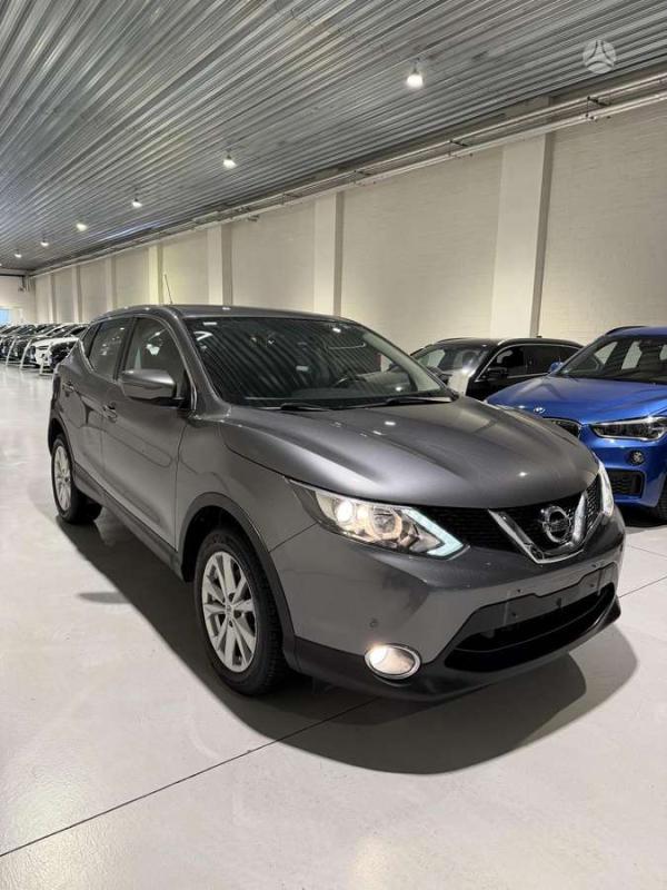 Pelēks Nissan Qashqai 2016 Šauļi, ar dzinēja tilpumu 1.60 L un nobraukumu 108 tūkst. km par 9500 €, foto 3 vietnē AUTOMOTO.COM.LV