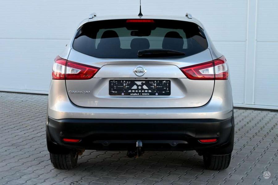 Grey Nissan Qashqai 2016 in Kretinga, with an engine capacity of 1.20 L and mileage of 118 thousand km for 9499 €, photo 10 on AUTOMOTO.COM.LV