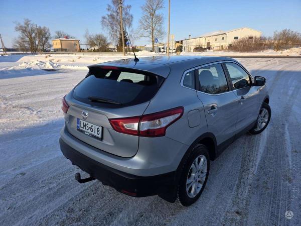 Grey Nissan Qashqai 2016 in Radviliskis, with an engine capacity of 1.20 L and mileage of 175 thousand km for 6000 €, photo 10 on AUTOMOTO.COM.LV