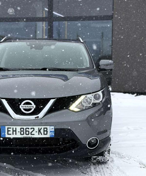 Pelēks Nissan Qashqai 2016 Tauragė, ar dzinēja tilpumu 1.20 L un nobraukumu 96 tūkst. km par 7800 €, foto 4 vietnē AUTOMOTO.COM.LV