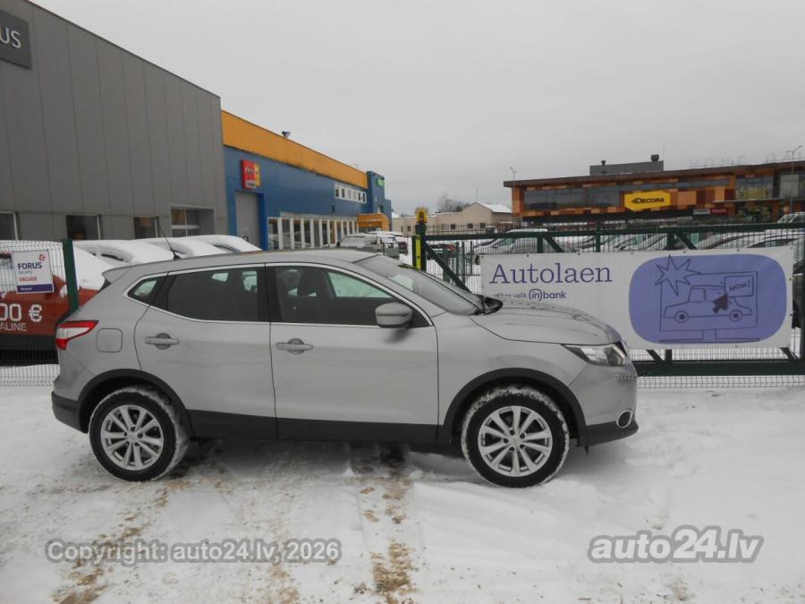 Grey Nissan Qashqai 2016 in Viljandi, with an engine capacity of 1.60 L and mileage of 187 thousand km for 10990 €, photo 16 on AUTOMOTO.COM.LV
