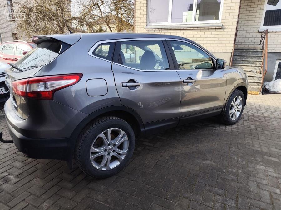 Grey Nissan Qashqai 2016 in Telschi, with an engine capacity of 1.20 L and mileage of 165 thousand km for 6700 €, photo 5 on AUTOMOTO.COM.LV