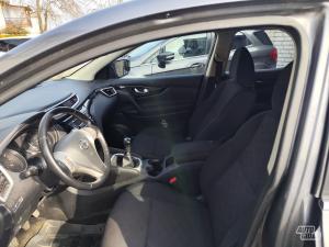 Grey Nissan Qashqai 2016 in Telschi, with an engine capacity of 1.20 L and mileage of 165 thousand km for 6700 €, photo 8 on AUTOMOTO.COM.LV