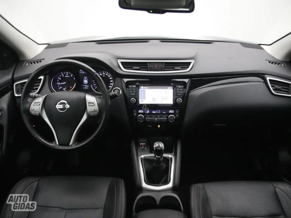 Pelēks Nissan Qashqai 2016 Viļņa, ar dzinēja tilpumu 1.20 L un nobraukumu 112 tūkst. km par 11699 €, foto 2 vietnē AUTOMOTO.COM.LV