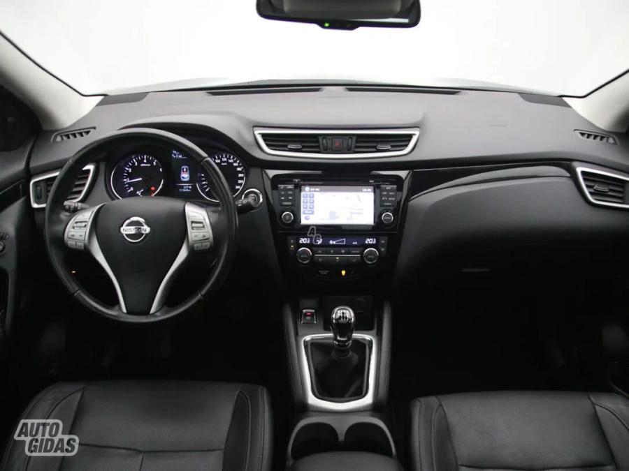 Pelēks Nissan Qashqai 2016 Viļņa, ar dzinēja tilpumu 1.20 L un nobraukumu 112 tūkst. km par 11699 €, foto 2 vietnē AUTOMOTO.COM.LV