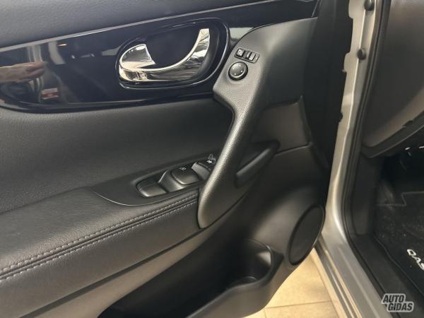 Pelēks Nissan Qashqai 2016 Viļņa, ar dzinēja tilpumu 1.20 L un nobraukumu 95 tūkst. km par 12000 €, foto 9 vietnē AUTOMOTO.COM.LV