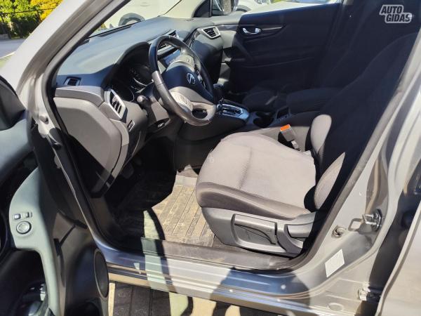 Pelēks Nissan Qashqai 2016 Telšiai, ar dzinēja tilpumu 1.20 L un nobraukumu 112 tūkst. km par 6900 €, foto 10 vietnē AUTOMOTO.COM.LV
