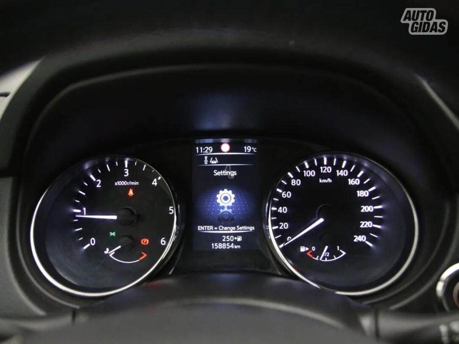 Pelēks Nissan Qashqai 2016 Viļņa, ar dzinēja tilpumu 1.60 L un nobraukumu 159 tūkst. km par 10799 €, foto 20 vietnē AUTOMOTO.COM.LV