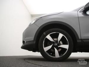 Pelēks Nissan Qashqai 2016 Viļņa, ar dzinēja tilpumu 1.60 L un nobraukumu 159 tūkst. km par 10799 €, foto 28 vietnē AUTOMOTO.COM.LV