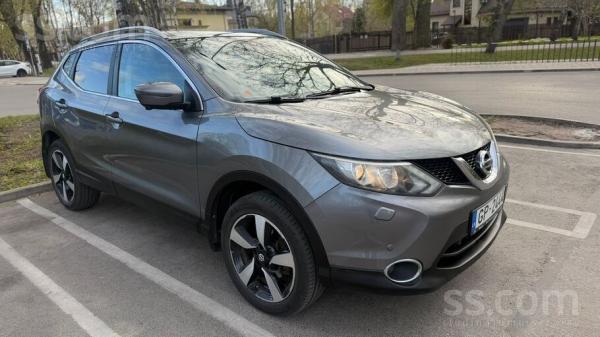 Grey Nissan Qashqai 2016 in Riga, with an engine capacity of 1.20 L and mileage of 160 thousand km for 7490 €, photo 1 on AUTOMOTO.COM.LV