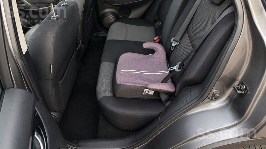 Pelēks Nissan Qashqai 2016 Rīga, ar dzinēja tilpumu 1.20 L un nobraukumu 160 tūkst. km par 7490 €, foto 10 vietnē AUTOMOTO.COM.LV