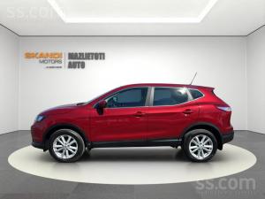Grey Nissan Qashqai 2016 in Riga, with an engine capacity of 1.20 L and mileage of 129 thousand km for 8490 €, photo 4 on AUTOMOTO.COM.LV