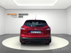 Grey Nissan Qashqai 2016 in Riga, with an engine capacity of 1.20 L and mileage of 129 thousand km for 8490 €, photo 6 on AUTOMOTO.COM.LV