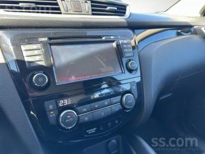 Grey Nissan Qashqai 2016 in Riga, with an engine capacity of 1.20 L and mileage of 129 thousand km for 8490 €, photo 14 on AUTOMOTO.COM.LV