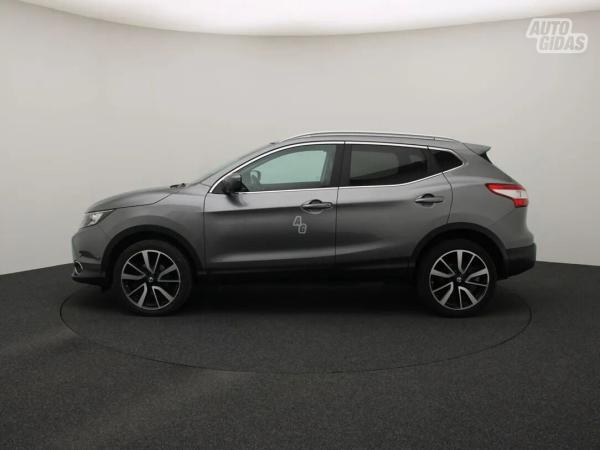 Grey Nissan Qashqai 2016 in Vilnius, with an engine capacity of 1.60 L and mileage of 165 thousand km for 11999 €, photo 6 on AUTOMOTO.COM.LV