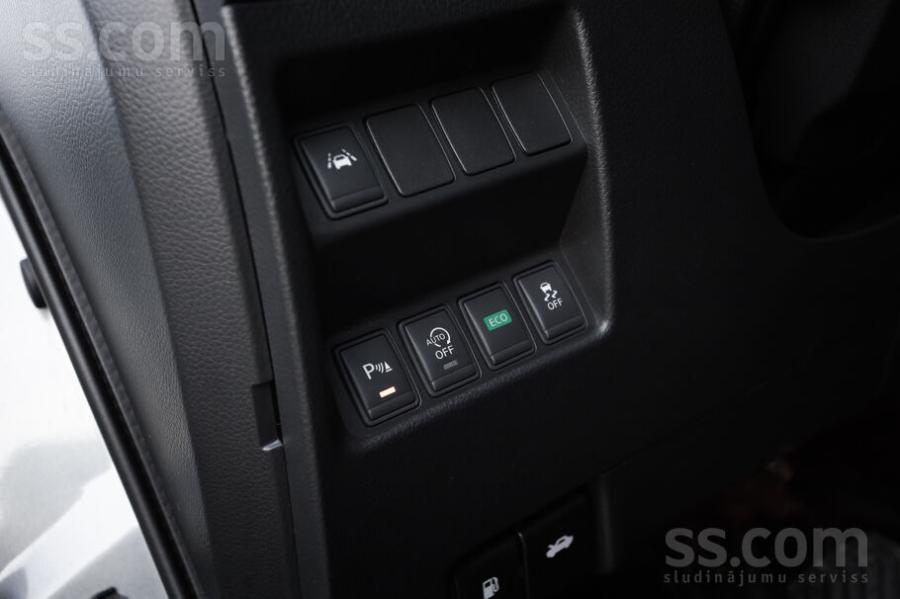Pelēks Nissan Qashqai 2016 Jelgava, ar dzinēja tilpumu 1.60 L un nobraukumu 237 tūkst. km par 12000 €, foto 33 vietnē AUTOMOTO.COM.LV