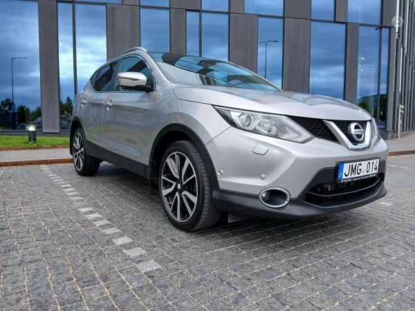 Grey Nissan Qashqai 2016 in Kaunas, with an engine capacity of 1.60 L and mileage of 117 thousand km for 10500 €, photo 2 on AUTOMOTO.COM.LV