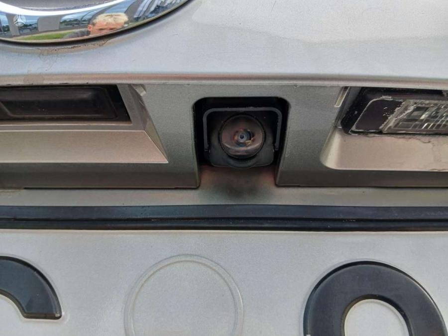 Pelēks Nissan Qashqai 2016 Kauņa, ar dzinēja tilpumu 1.60 L un nobraukumu 117 tūkst. km par 10500 €, foto 11 vietnē AUTOMOTO.COM.LV