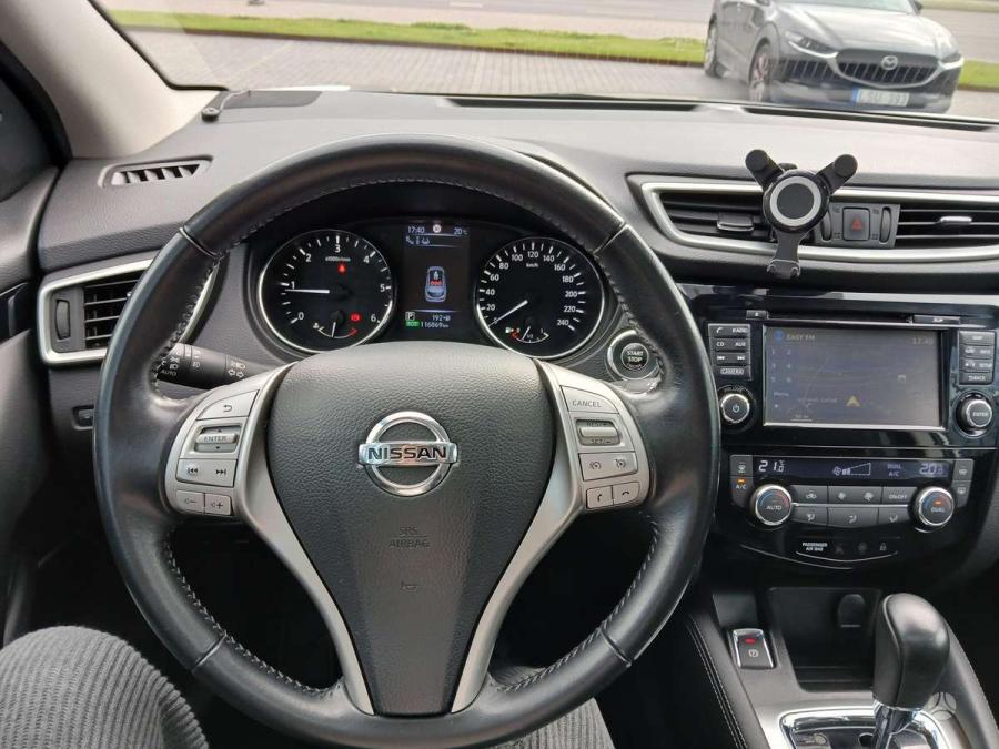 Pelēks Nissan Qashqai 2016 Kauņa, ar dzinēja tilpumu 1.60 L un nobraukumu 117 tūkst. km par 10500 €, foto 18 vietnē AUTOMOTO.COM.LV